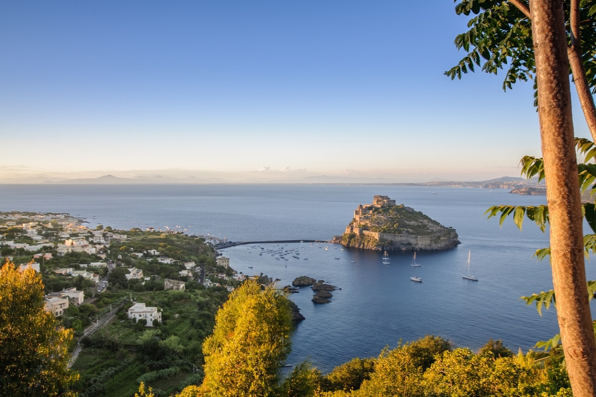 A day trip in Ischia, enjoying history and nature | Italoblog